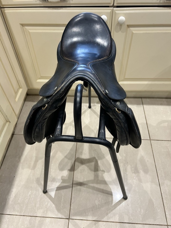 Nice Little Pony Saddle | eBay UK