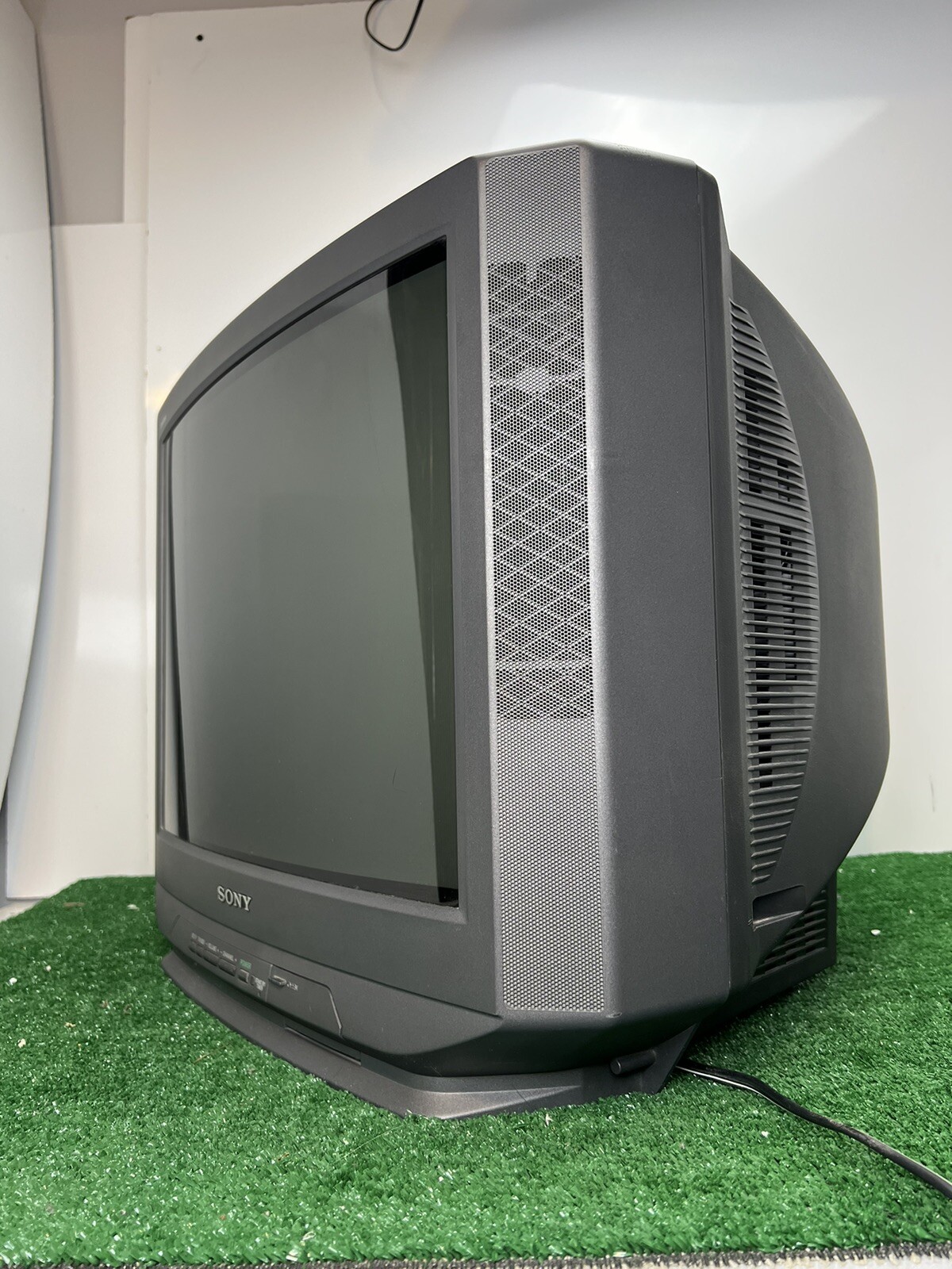 Sony Trinitron KV-20V80 1998 20 Inch S-Video CRT TV Retro Read ...
