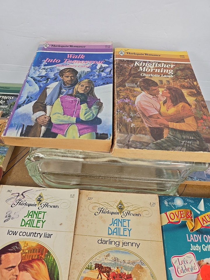 Vintage Harlequin Romance Books 1960-1980's Lot Of 26 Various Authors ...