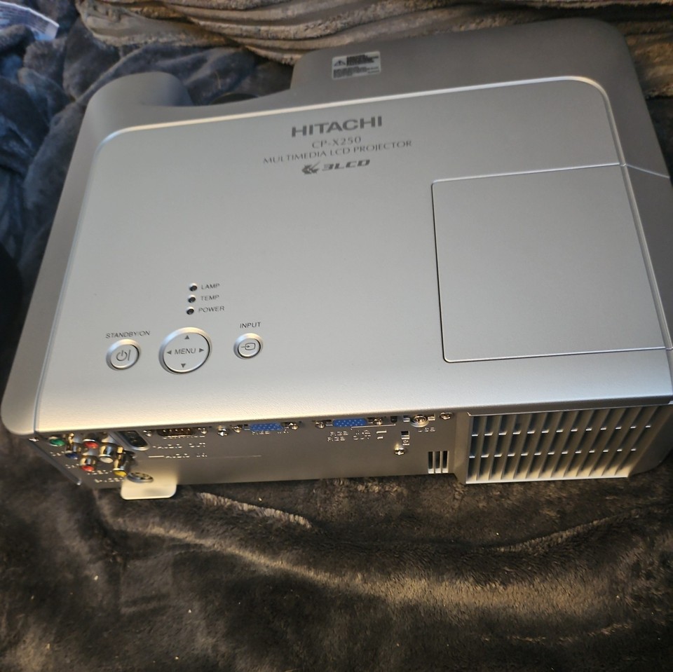 Hitachi CP-X250 Multimedia LCD Projector C/W Leads,Manual, Remote and ...