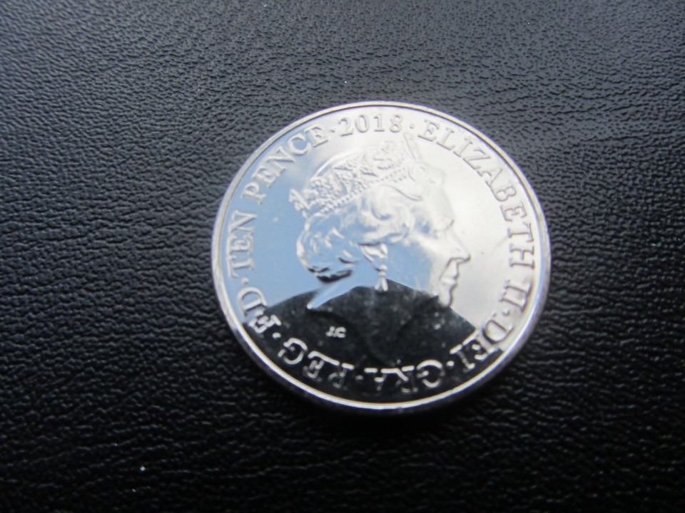 2018 A-Z EARLY STRIKE 10p COIN BUNC 'STONEHENGE' LETTER 'S' M1 | eBay