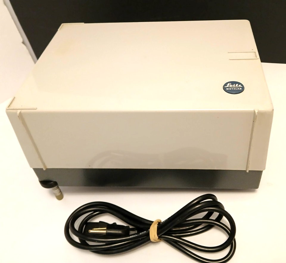 Leitz Pradovit Color 250 Wetzlar Slide Projector - Germany With Cover ...