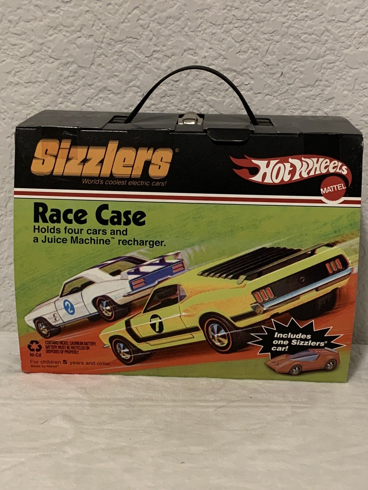 2006 Sizzlers Race Case • PLAYING MANTIS • HOT WHEELS Read Description ...