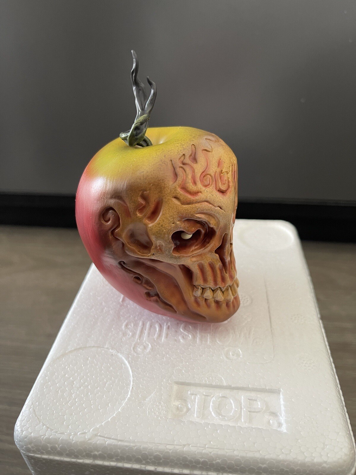 Sideshow Court of the Dead Spoiled Apple Prop Statue Toy Gift Figure ...