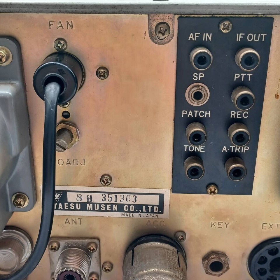 Yaesu Model FT-101E SSB Ham Radio Amateur HF Transceiver 13.6kg Audio ...