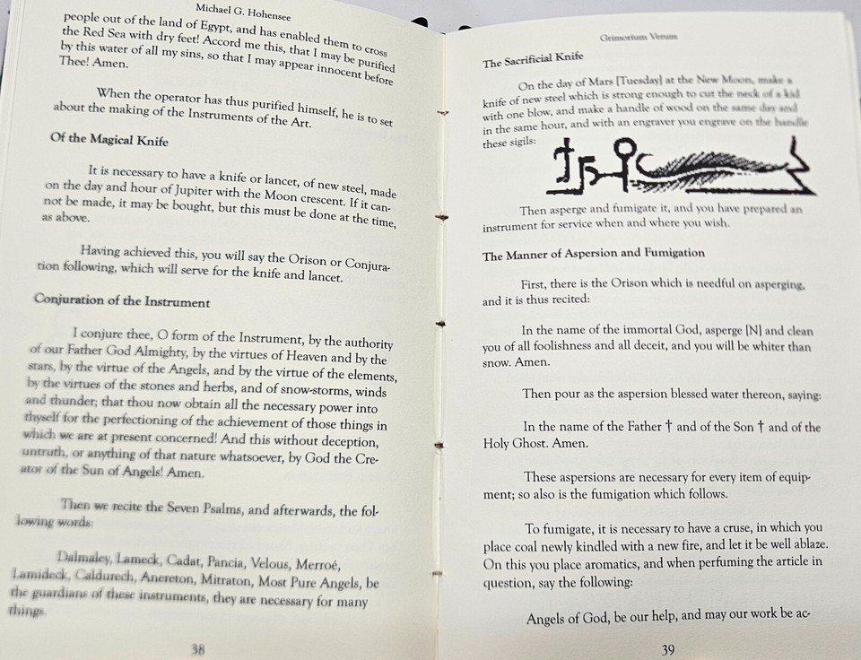 Grimorium Verum True Grimoire Leather Bound 1st Edition Devil Book ...