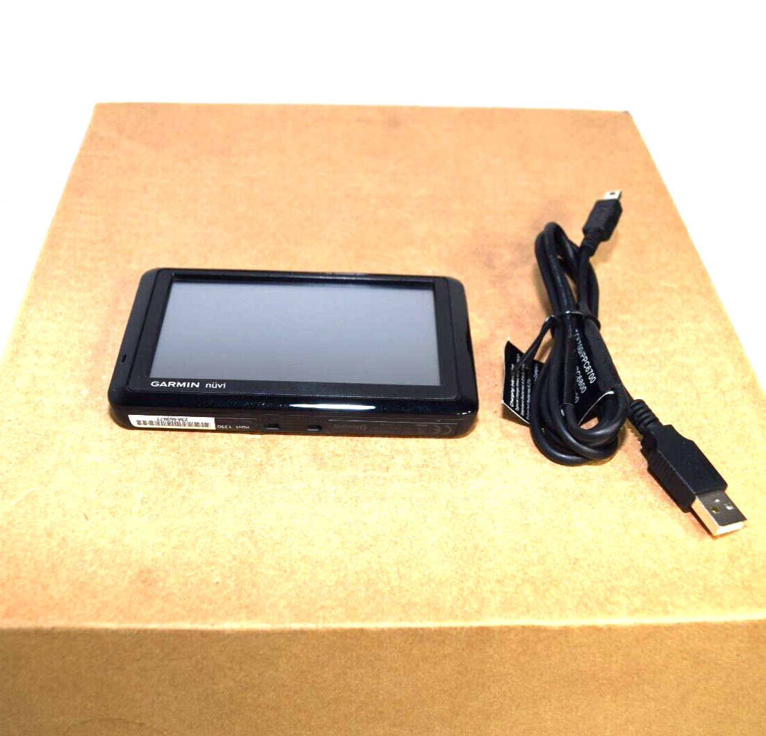 Garmin Nuvi 1390 4.3-inch GPS Navigator 8GB Memory / Card Monitor + USB ...