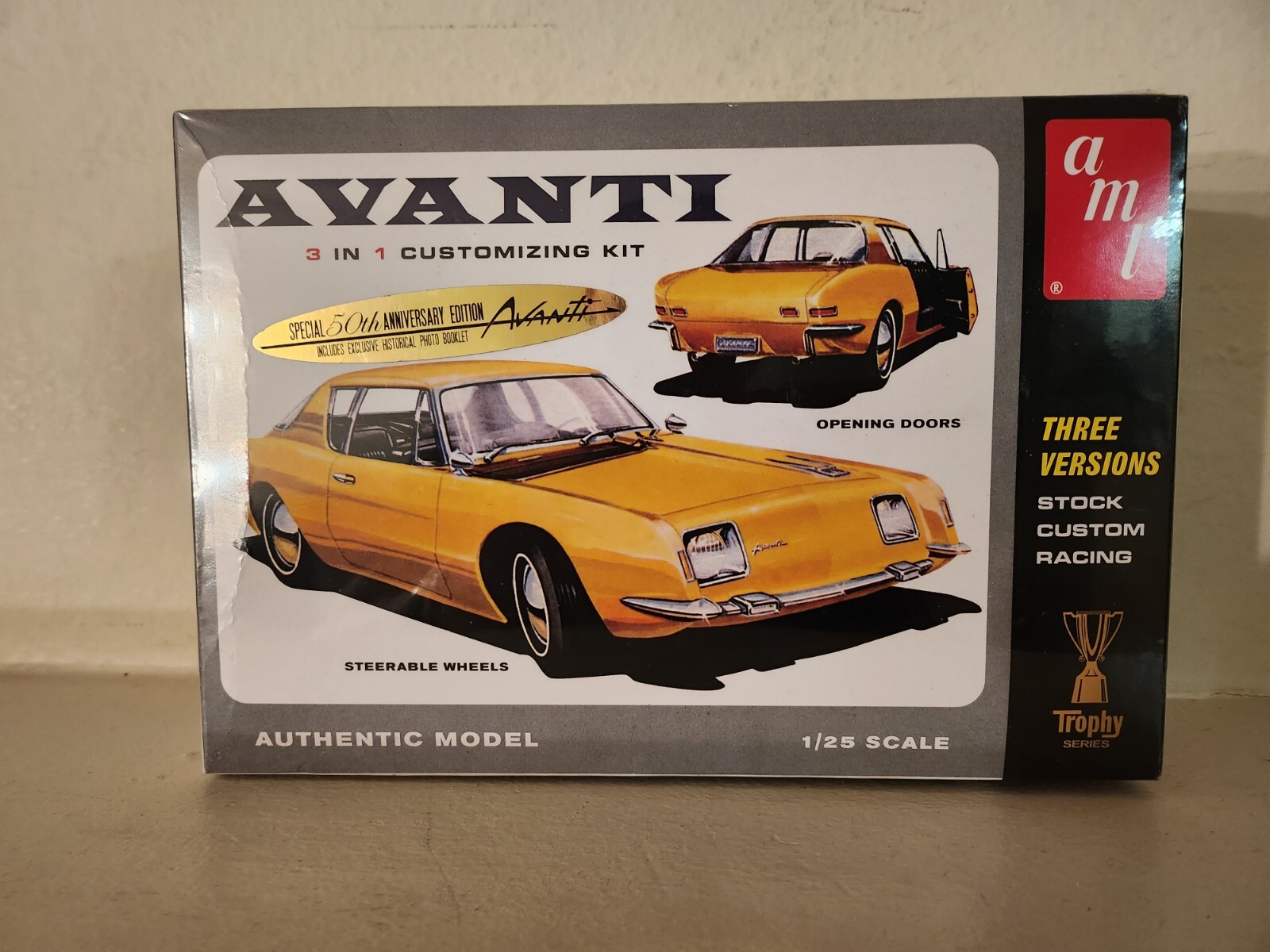 AMT 1/25 Studebaker Avanti 50th Anniversary 3 in 1 Model Kit 780/12 | eBay