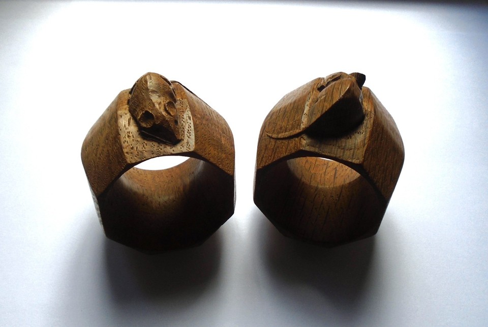 ROBERT MOUSEMAN THOMPSON HAND CARVED OAK NAPKIN RINGS WITH SIGNATURE ...