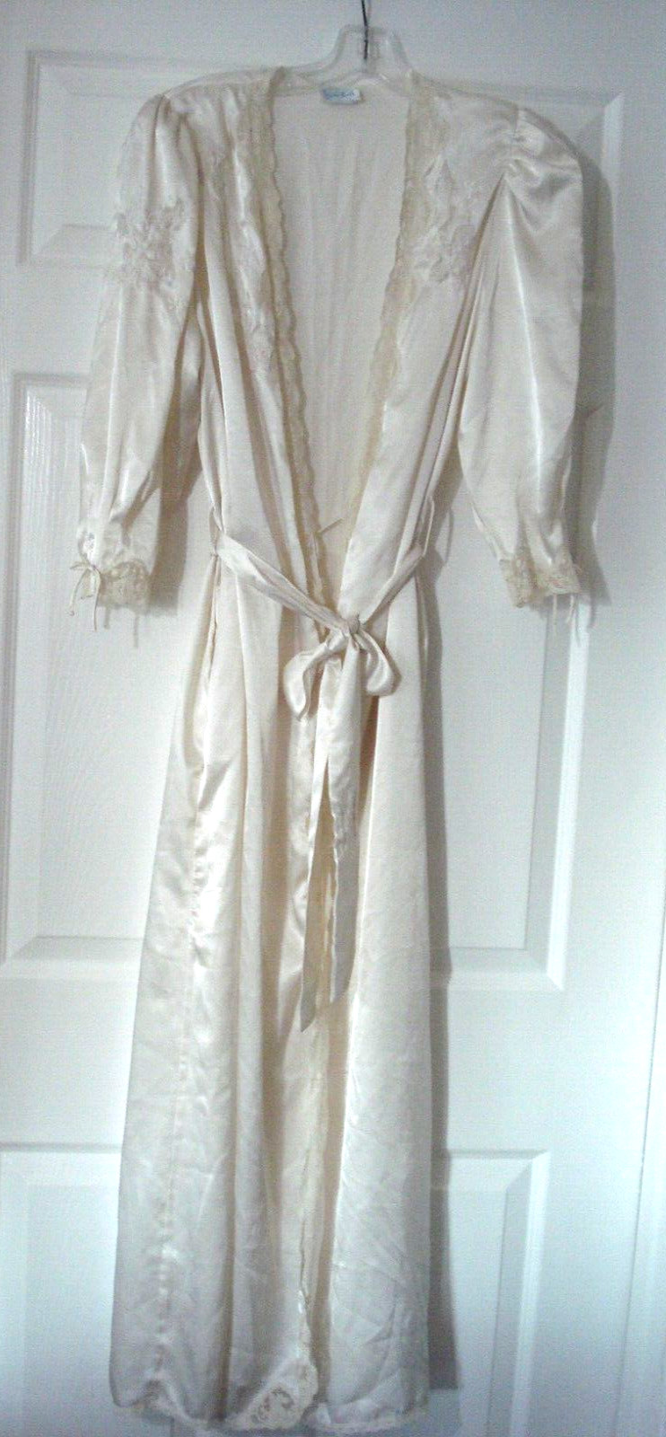 Vintage Sara Beth Long Ivory Robe Belt Lace Beaded La… - Gem