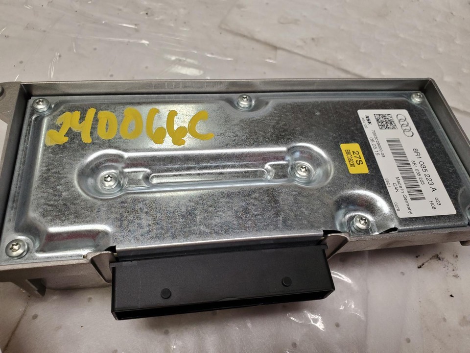 AUDI AUDI A4 A/V Equipment amplifier (trunk mounted), Concert audio ...