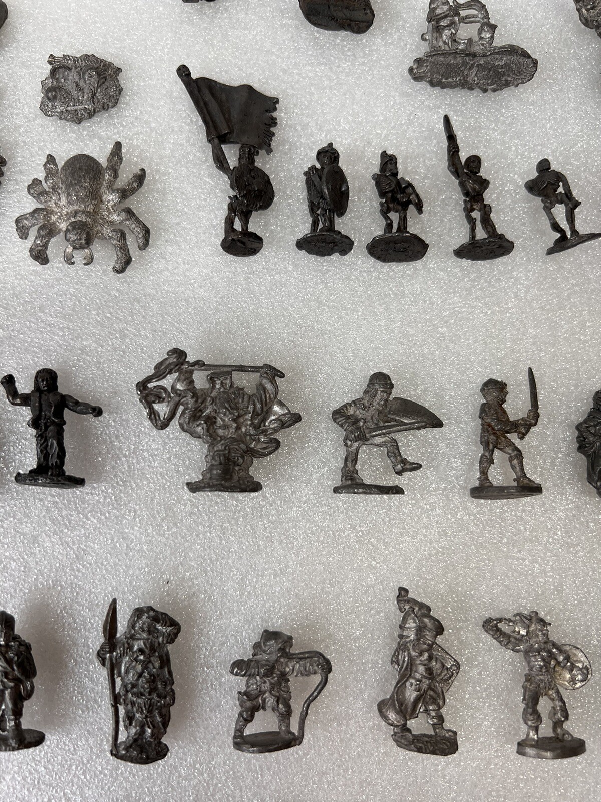 Vintage Lot of 75 D&D Miniatures GM TSR GRENADIER MODELS MISCELLANEOUS ...