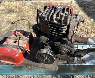 Engines - Vintage Briggs Engine