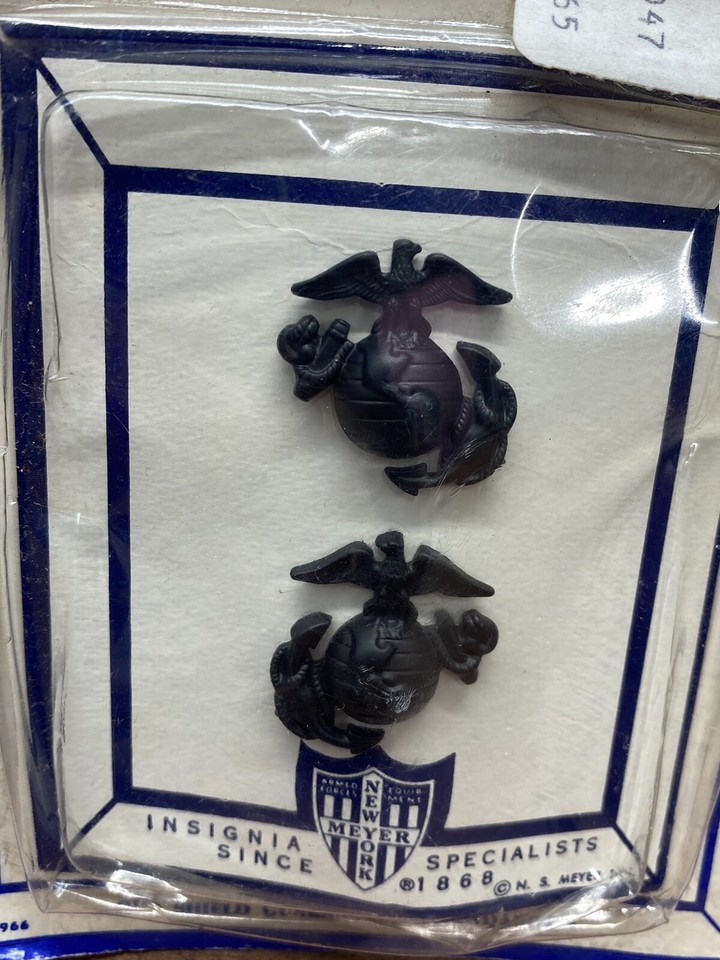 Vintage Marine Corps Uniform Pins - New In Box - Collar Pins Rifle ...