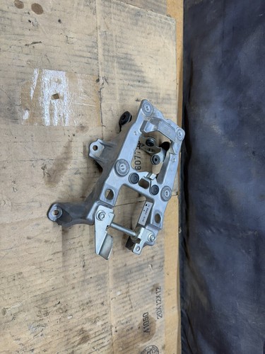 22-24 YAMAHA YZF R7 OEM STRAIGHT REAR BACK TAIL SUBFRAME SUB FRAME SEAT ...