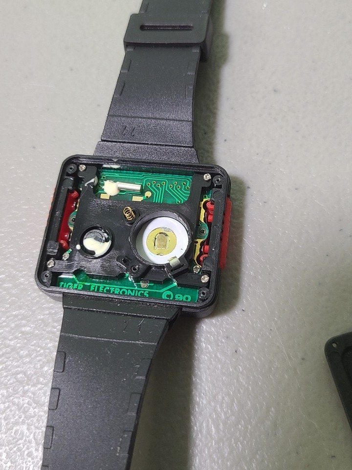 Double Dragon Tiger Electronics LCD Video Game Watch - Tested w/ New ...