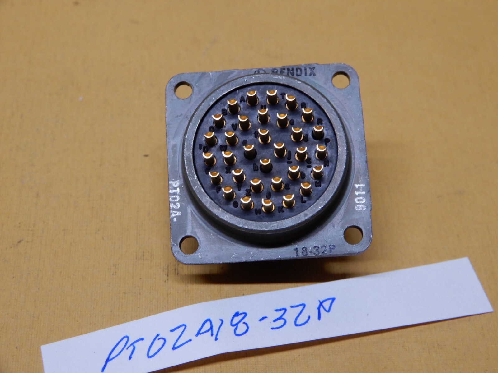 Bendix PT02A18-32P 32 Pin Plug Gold Plated Solder Cups Qty 1 | eBay