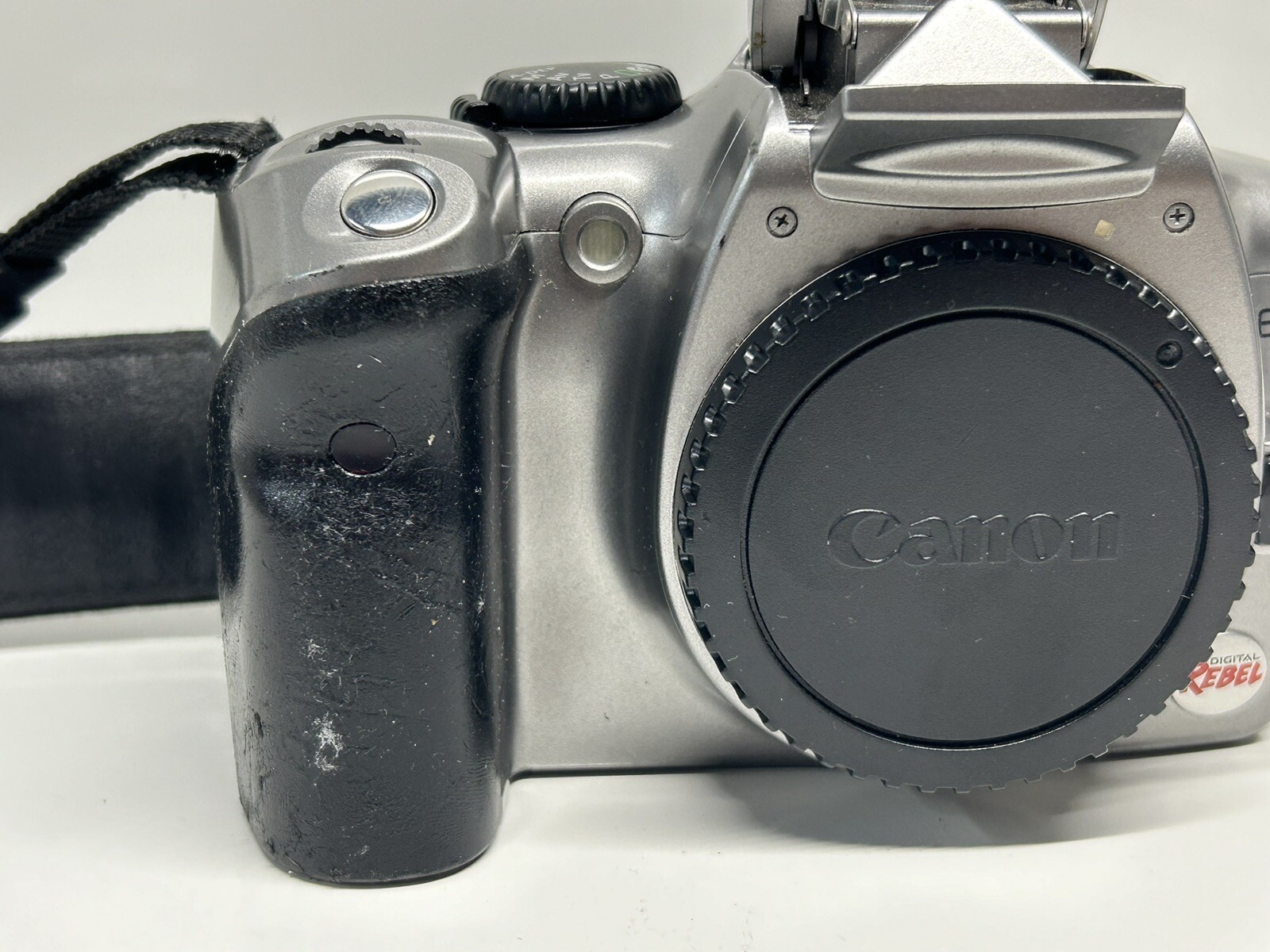 Canon EOS Digital Rebel / EOS 300D 6.3MP Digital SLR Camera - Silver ...