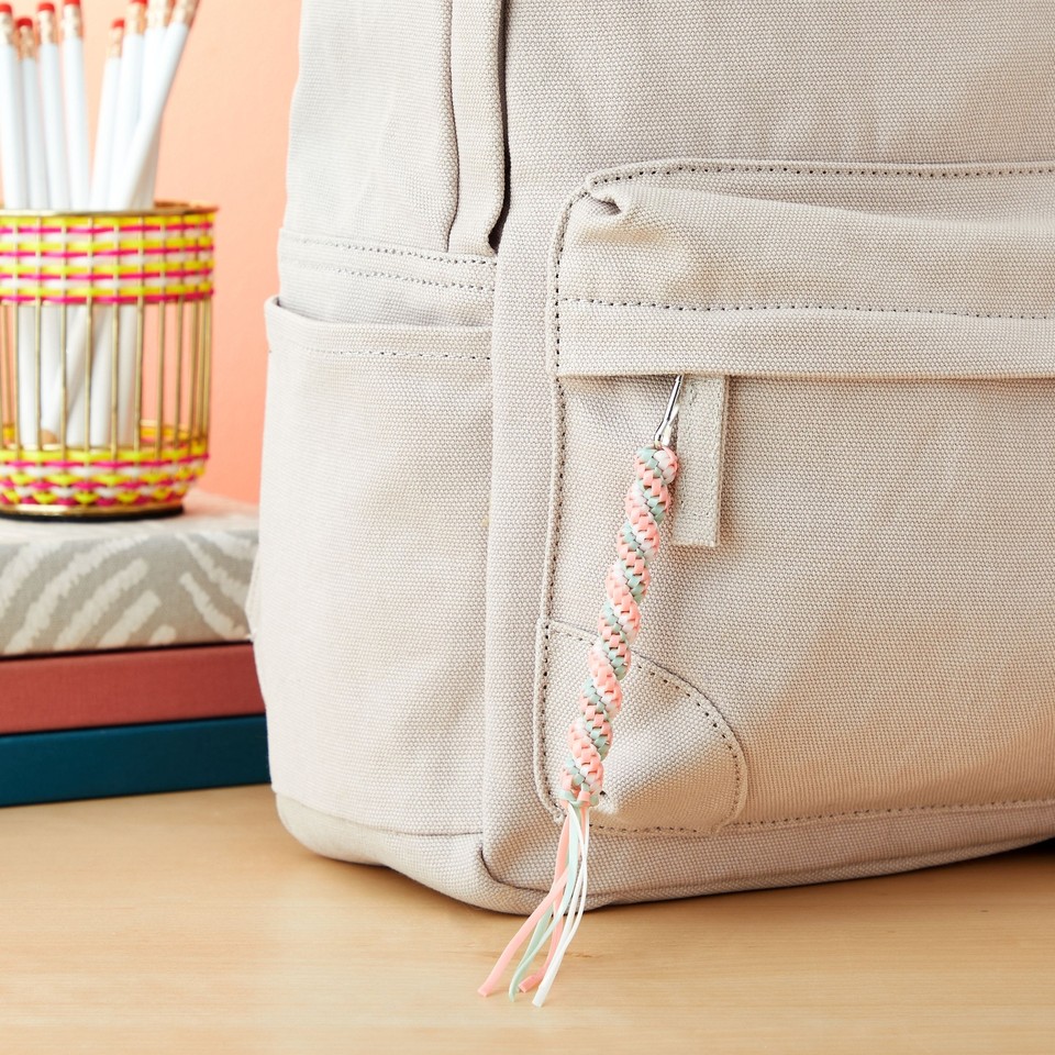 31 Colors Lanyard Gimp String Boondoggle Kit for 15 Keychains, 40 Ft ...