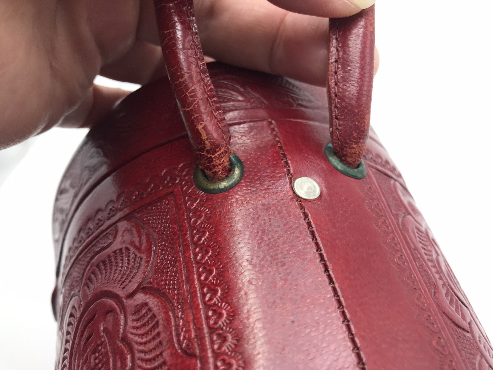 Vintage 1930-1950’s Hand Tooled Leather Round Red Pil… - Gem