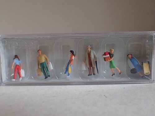 Preiser Einkaufende Plastiktüten Taschen Freizeit 10121 H0 1:87 OVP 6 ...