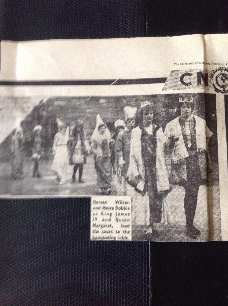 L1-8 Ephemera 1963 Picture Doreen Wilson Moira Dobbie Film Linlithgow ...