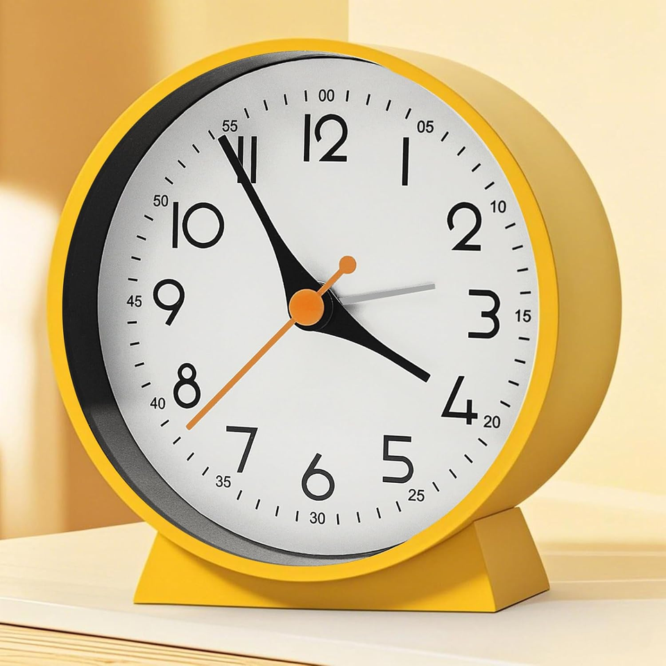 Analog Alarm Clock with No Tick, Small Retro Desk Battery Operated ...