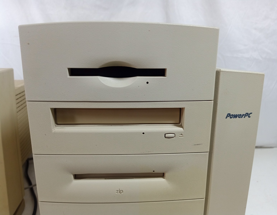 Vintage Apple Macintosh PowerPC G3 266MHz 512K 32MB/6GB - Powers On ...