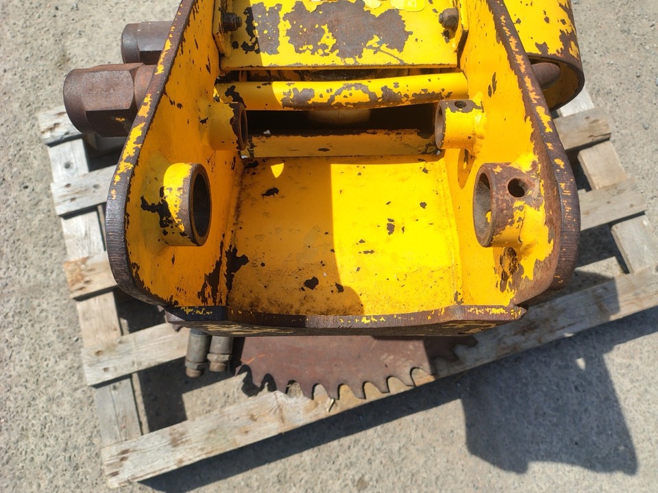 Bomford / Turner Tractor Hedge Cutter Powersaw - Excavator / Digger ...