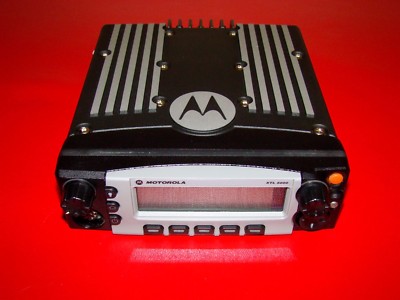 MOTOROLA XTL5000 XTL 5000 700/800 MHZ Digital RADIO P25 M20URS9PW1AN | eBay