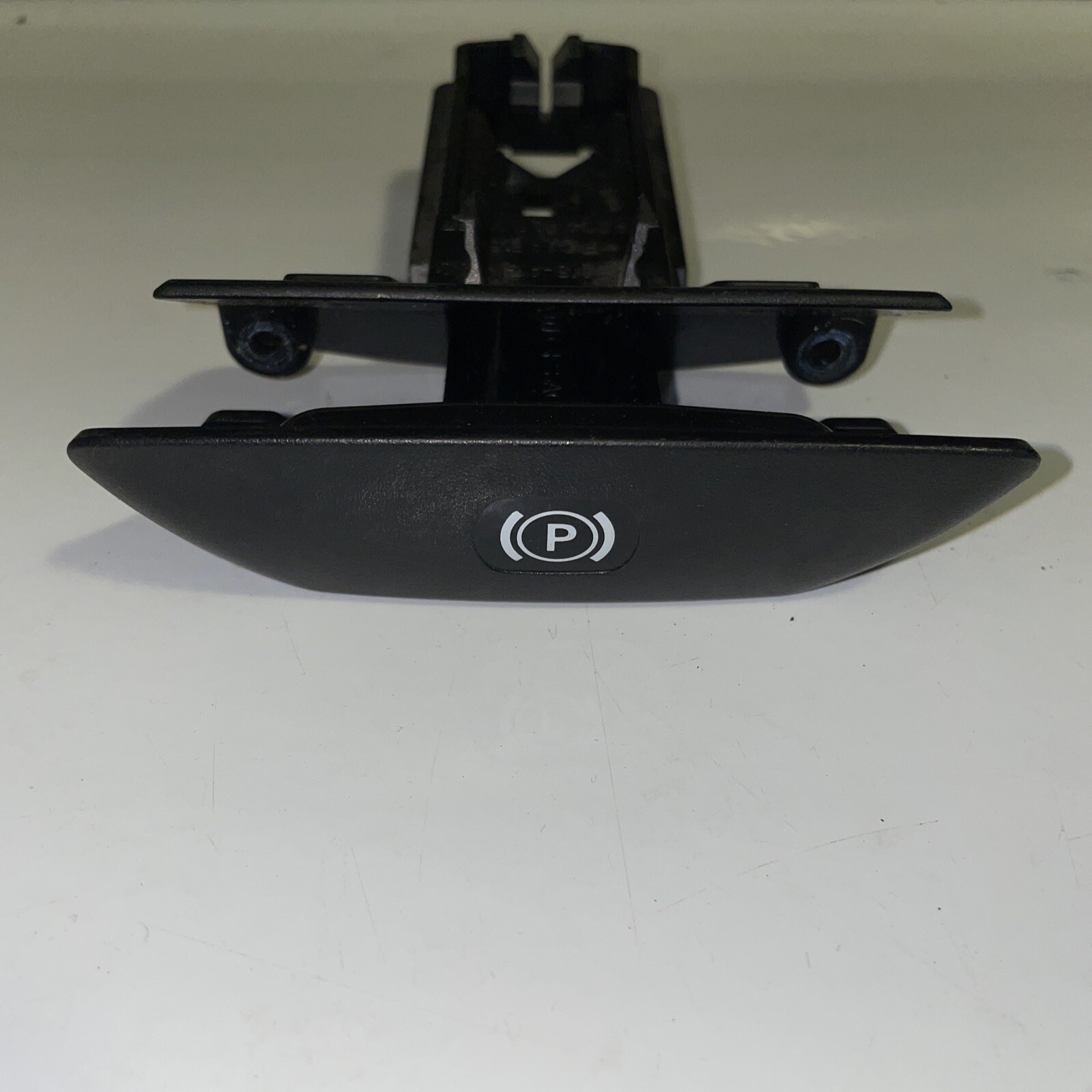 08-18 Mercedes W212 E350 CLS550 Parking Brake Release Handle 2044200177 ...