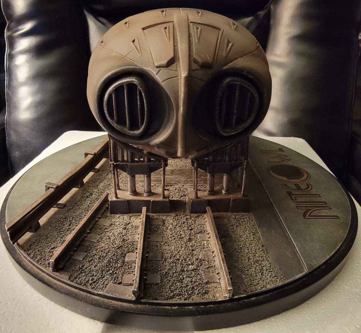 Watchmen Night Owl Ship Watchmen Owl Ship & Dr Manhattan Statues Debut