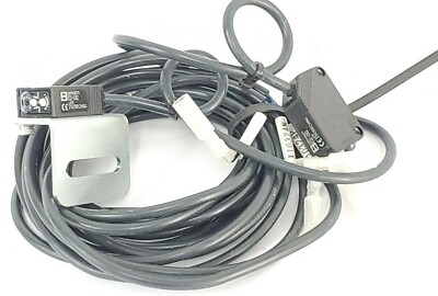 LOT OF 2 OMRON E3Z-D62 PHOTOELECTRIC SENSORS 2 METER RANGE NPN 12/24 ...