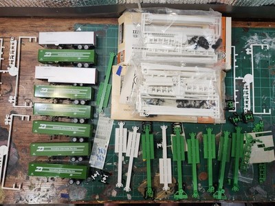 Con-Cor Ho Burlington Northern & Conrail Fuel Foiler Cars For Spare ...