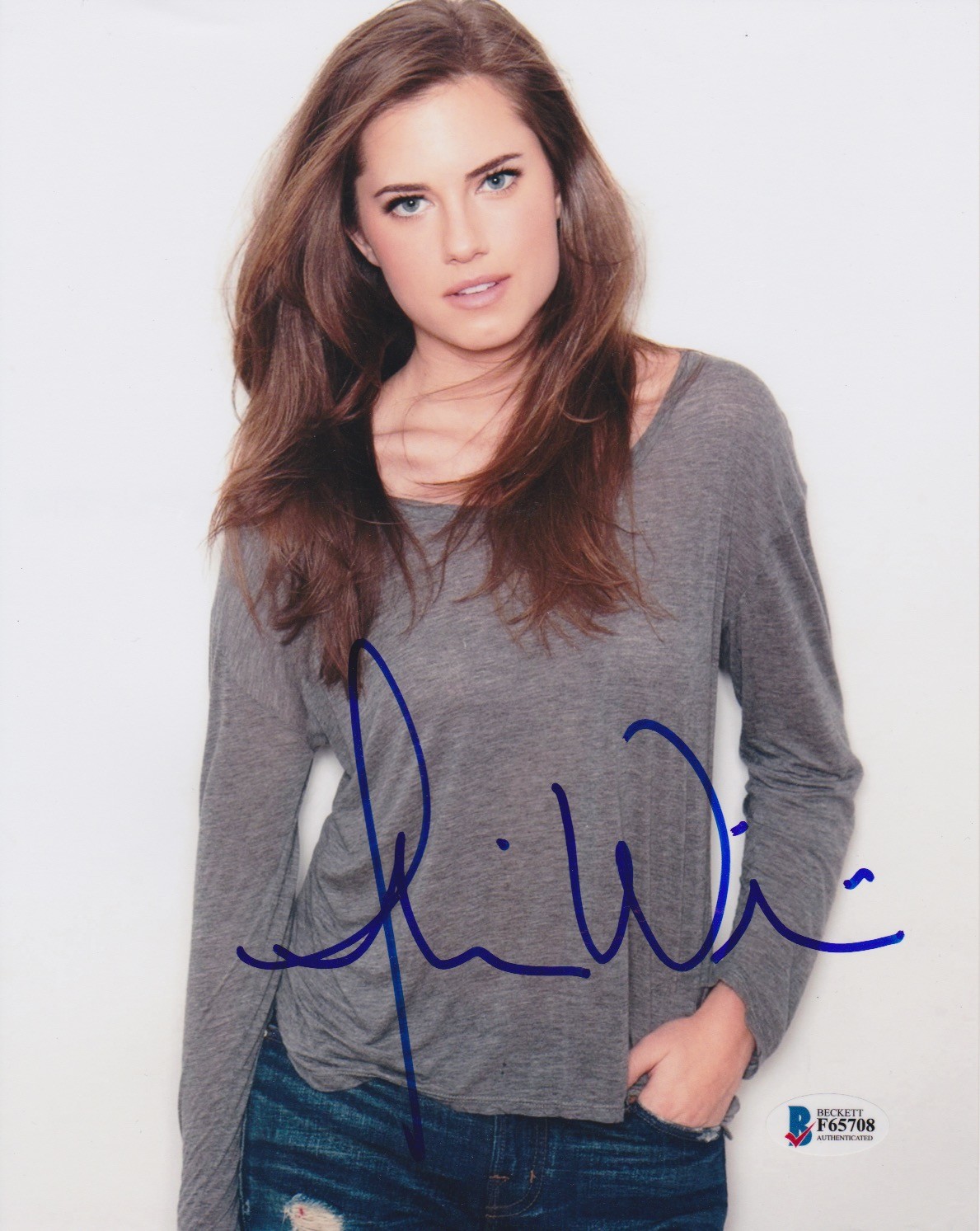 ALLISON WILLIAMS SIGNED 8X10 PHOTO GIRLS BECKETT BAS AUTOGRAPH AUTO COA ...