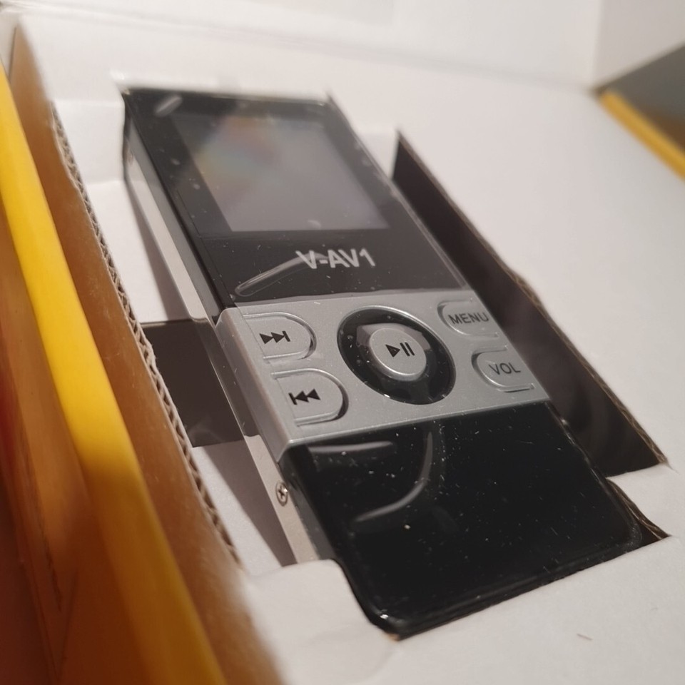 Vintage New Deadstock Virgin A-AV1 Music And Movie Mp3 WMA 1gb Player ...