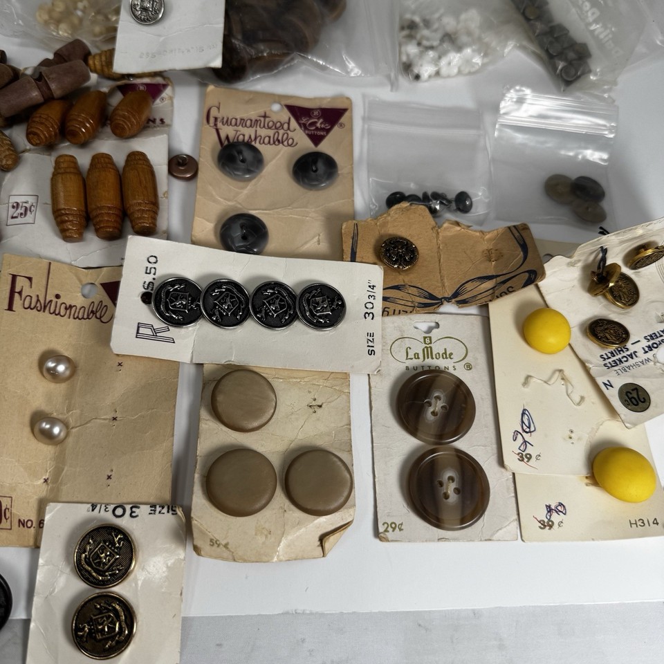 VTG Button Lot Bundle Toggles Military Stud Shell Large Silver Gold ...