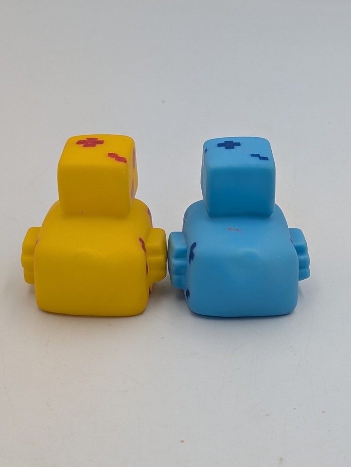 Minecraft Style Jeep Duck Set Pixel Rubber Ducks Dashboard Ducking 2 ...