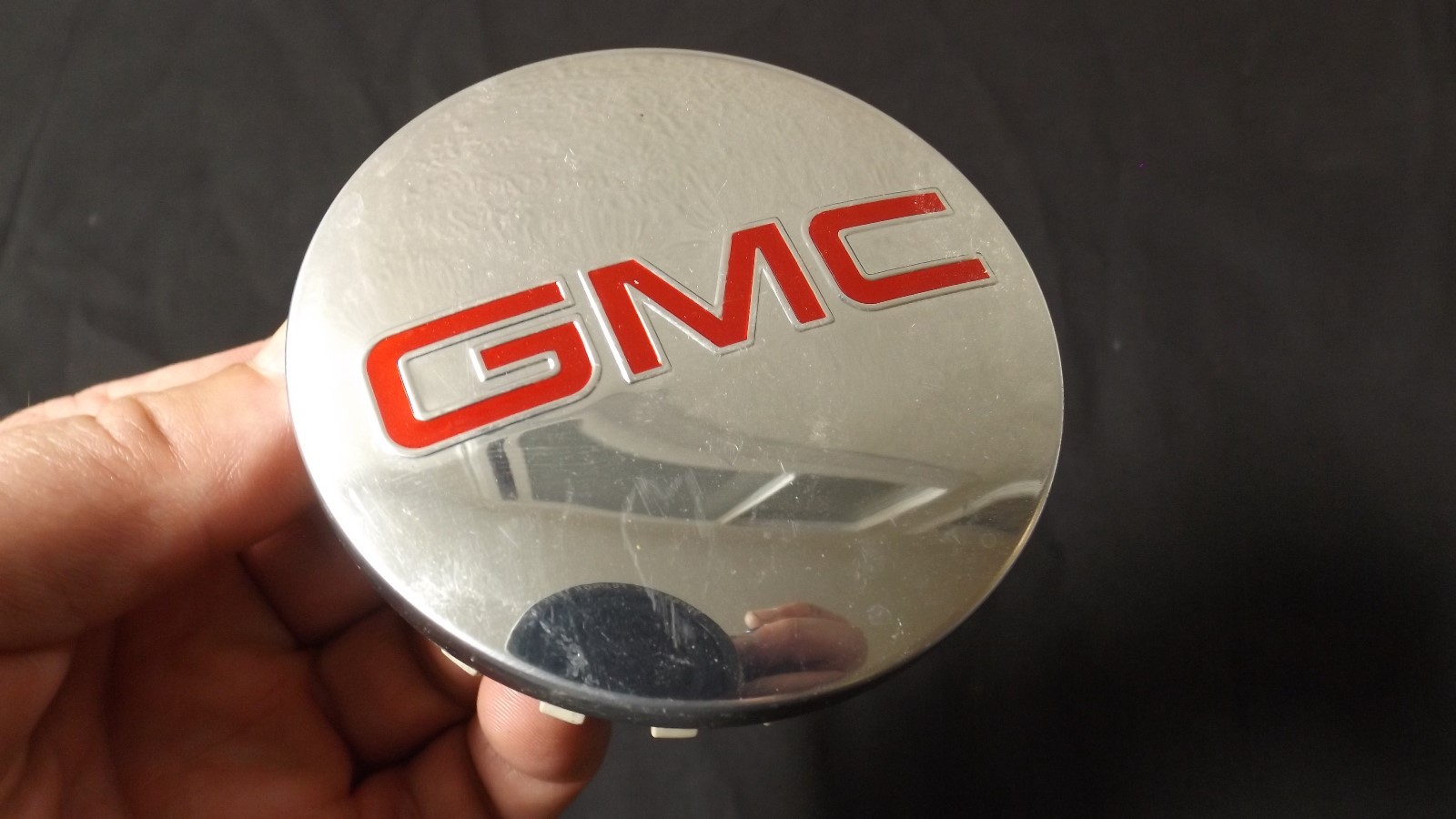 GMC Sierra Yukon Denali OEM Wheel Center Cap Polished Finish 22837060 ...