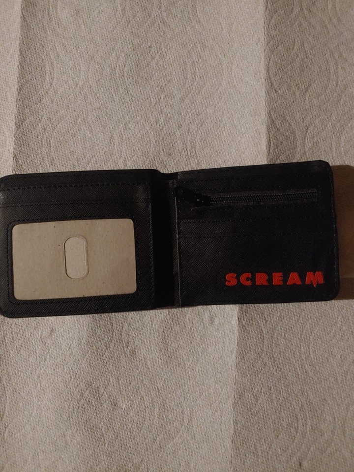 Scream Print Bi-Fold Wallet | eBay.de