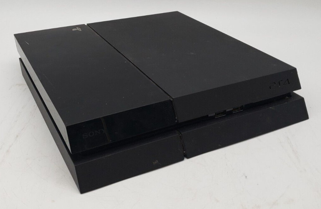 Lot of 3 PlayStation 4's with bad power supplied and missing cover
