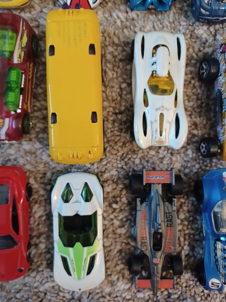 54 Cars Hot Wheels Lot Diecast Ford Catwoman Custom Enforcer Sweet 16 ...