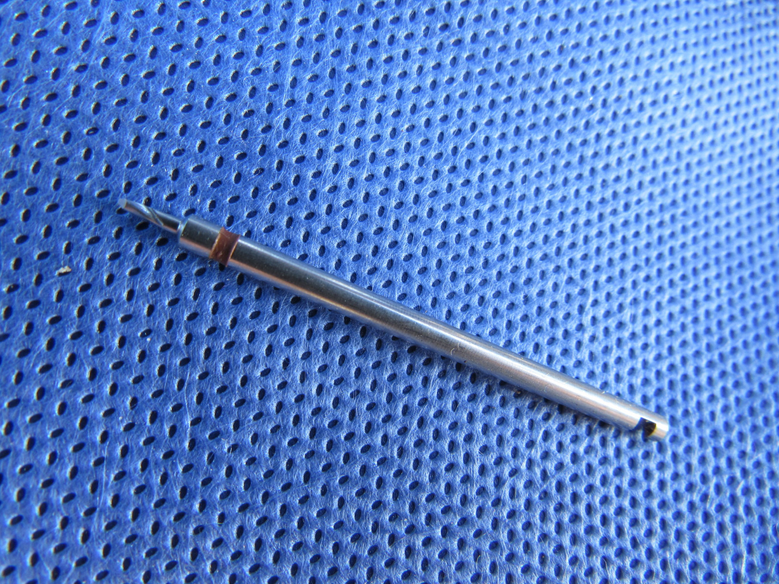 Synthes 1.1 mm Drill Bit Stryker J-latch with stop* 4mm 317.14 for sale ...