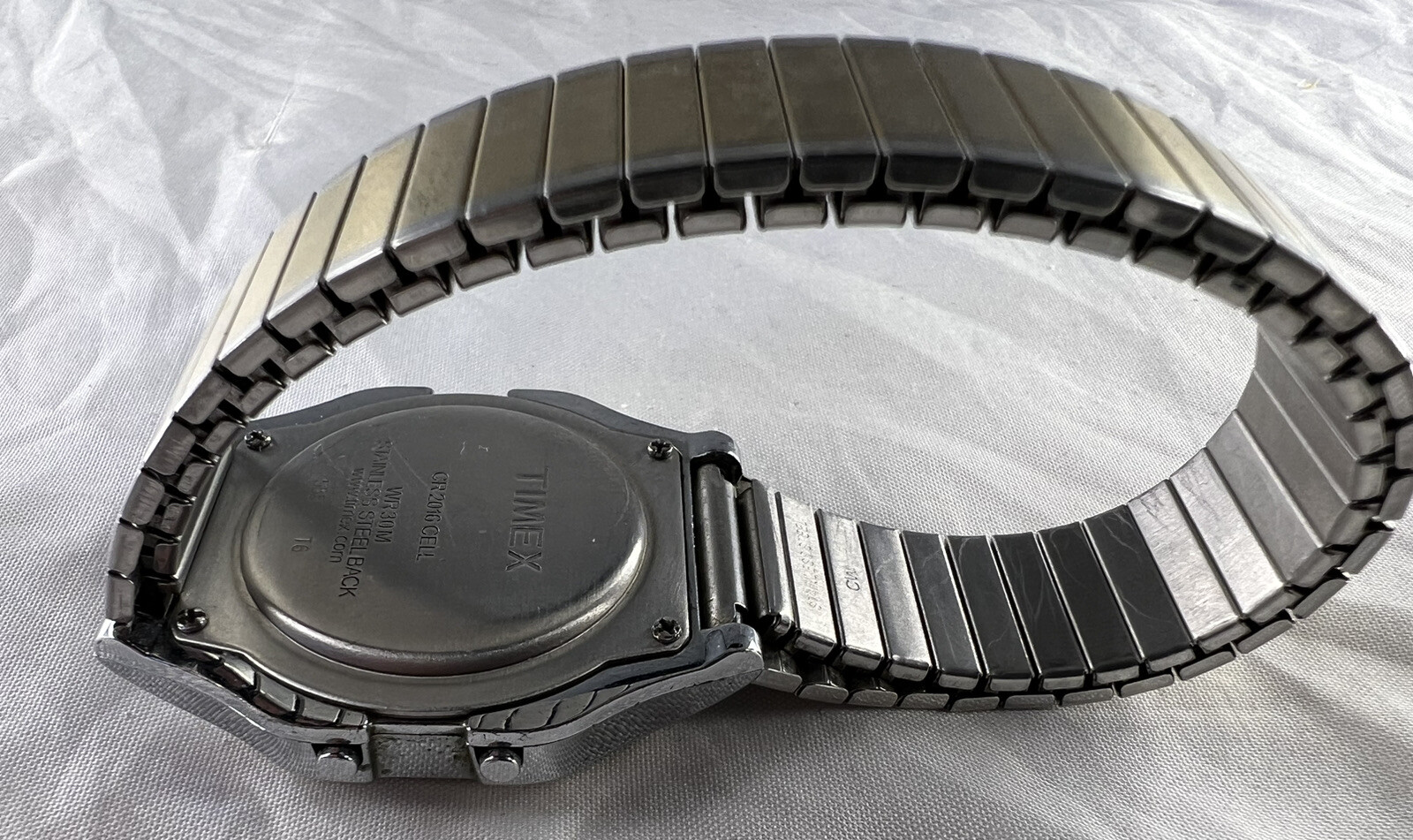 Timex Indiglo Digital Quartz Watch CR2016 555 P5 Chronograph Alarm New ...