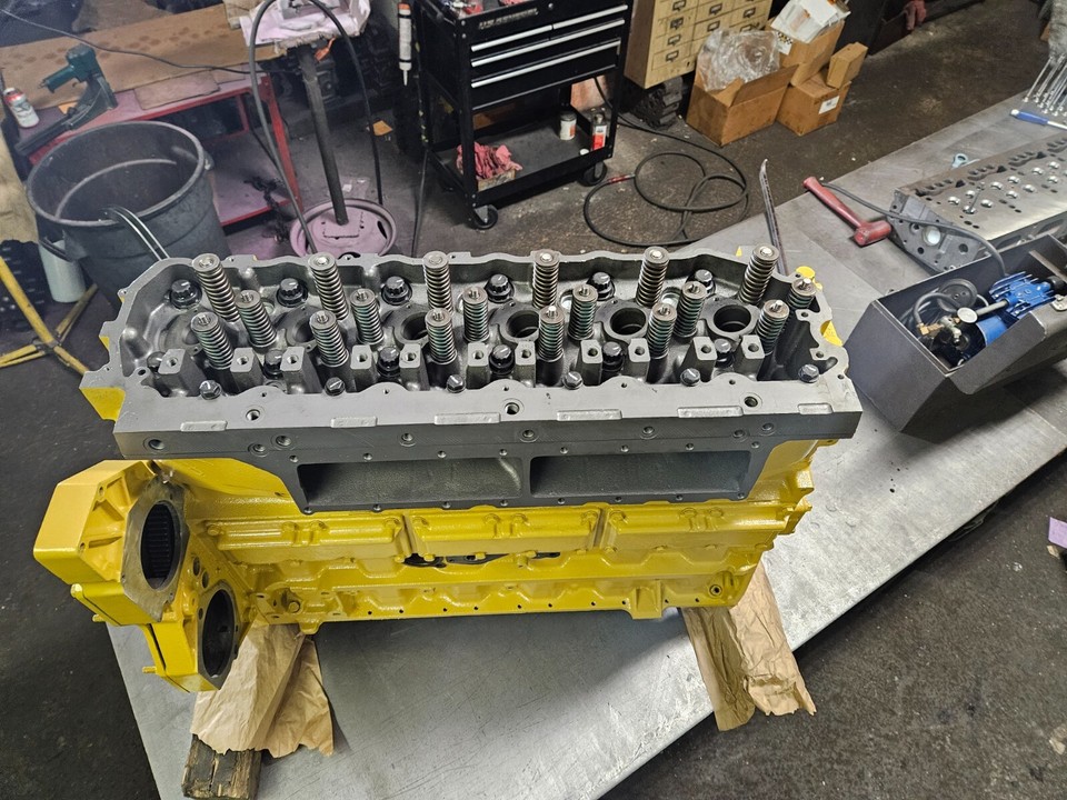 Caterpillar 3126B Remanufactured Diesel Engine Long Block (B or an E ...