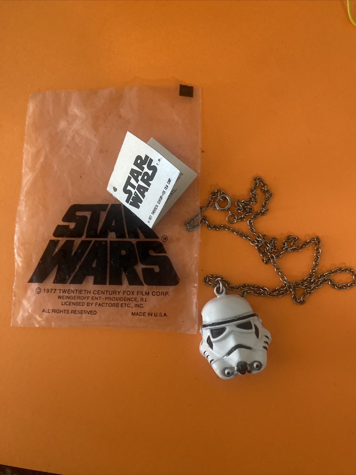 1977 Star Wars C-3PO Collectible Metal Necklace Storm… - Gem