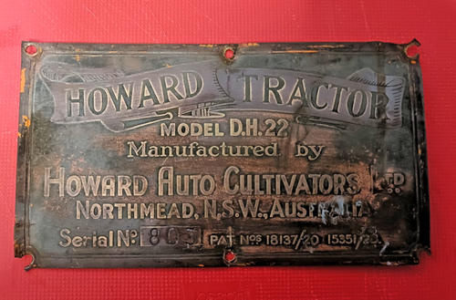 OLD Antique HOWARD TRACTOR DH 22. NSW advertising manufactures brass ...