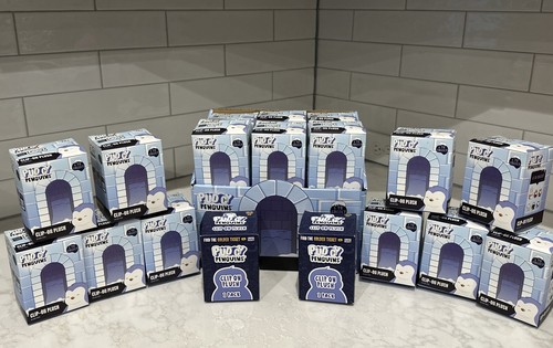 Lot Of 25 Pudgy Penguins Clip On Plush Blind Box New W/ Display Box ...
