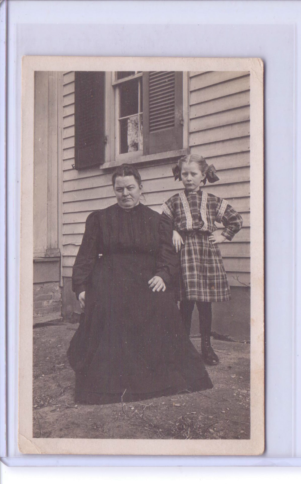 VINTAGE REAL PHOTO LARGE BONED WOMAN & DAUGHTER POSTCARD | eBay
