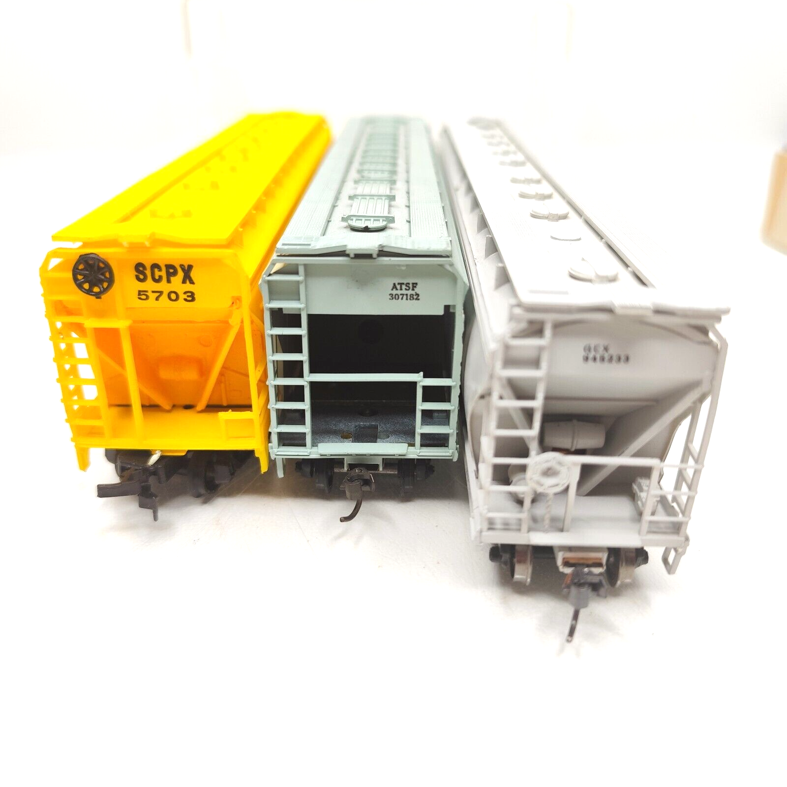 HO Athearn Four Bay Hopper Sante Fe Borg Warner Procor Resins Shell ...